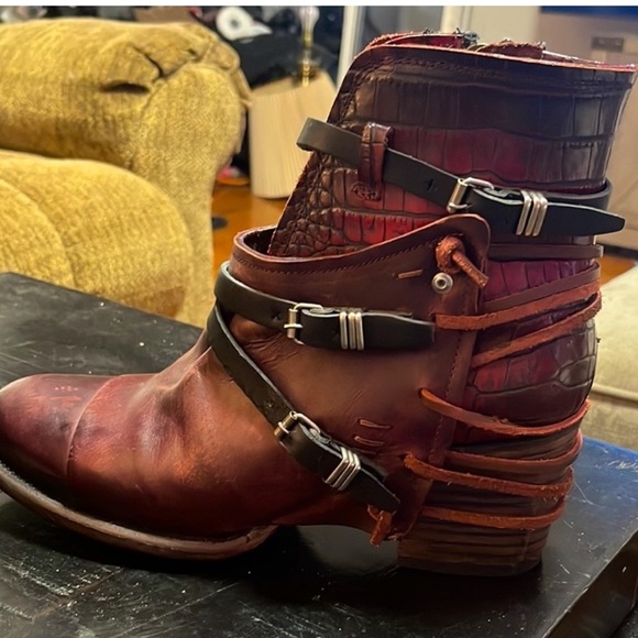 Freebird by Steven | Shoes | Freebird 7 Multi Crue Wine | Poshmark